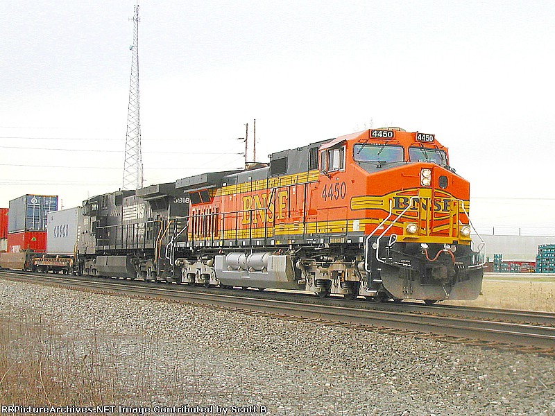BNSF 4450
